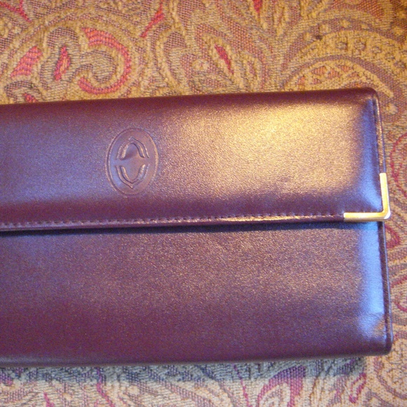 Buxton | Bags | Buxton Cordovan Color Wallet With Coin Purse Nwot ...